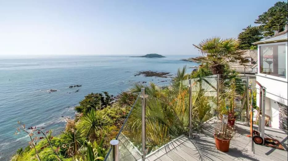 Seven Cornish homes that offer stunning sea views for less than £1m ...
