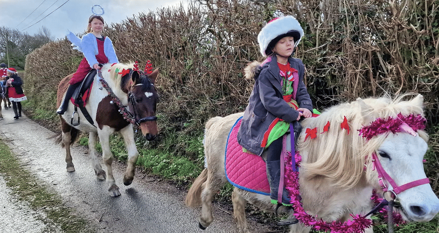 Funds raised for pony charity with Christmas themed fun ride ...