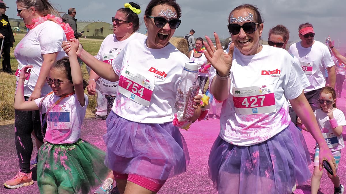 Rainbows descend on Newquay for fun run’s 10th birthday | holsworthy ...