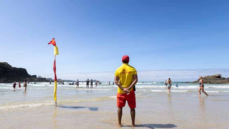 Bude RNLI issue plea to use lifeguarded beaches following Duckpool ...