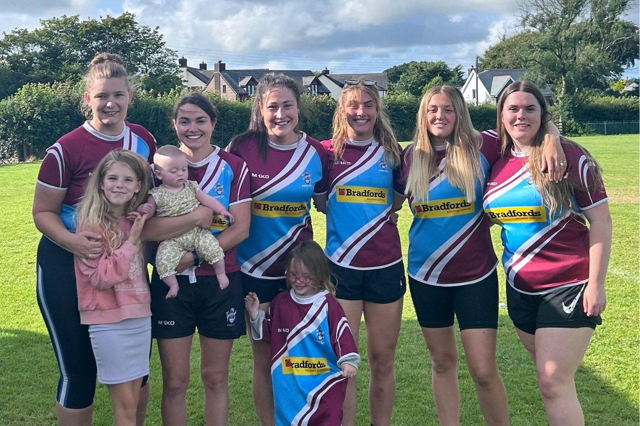 Bude Women's Rugby Club raise thousands for local's cancer treatment ...