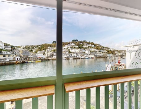 ‘Yamas’ a Greek restaurant in Looe makes Michelin Guide for 2025 ...