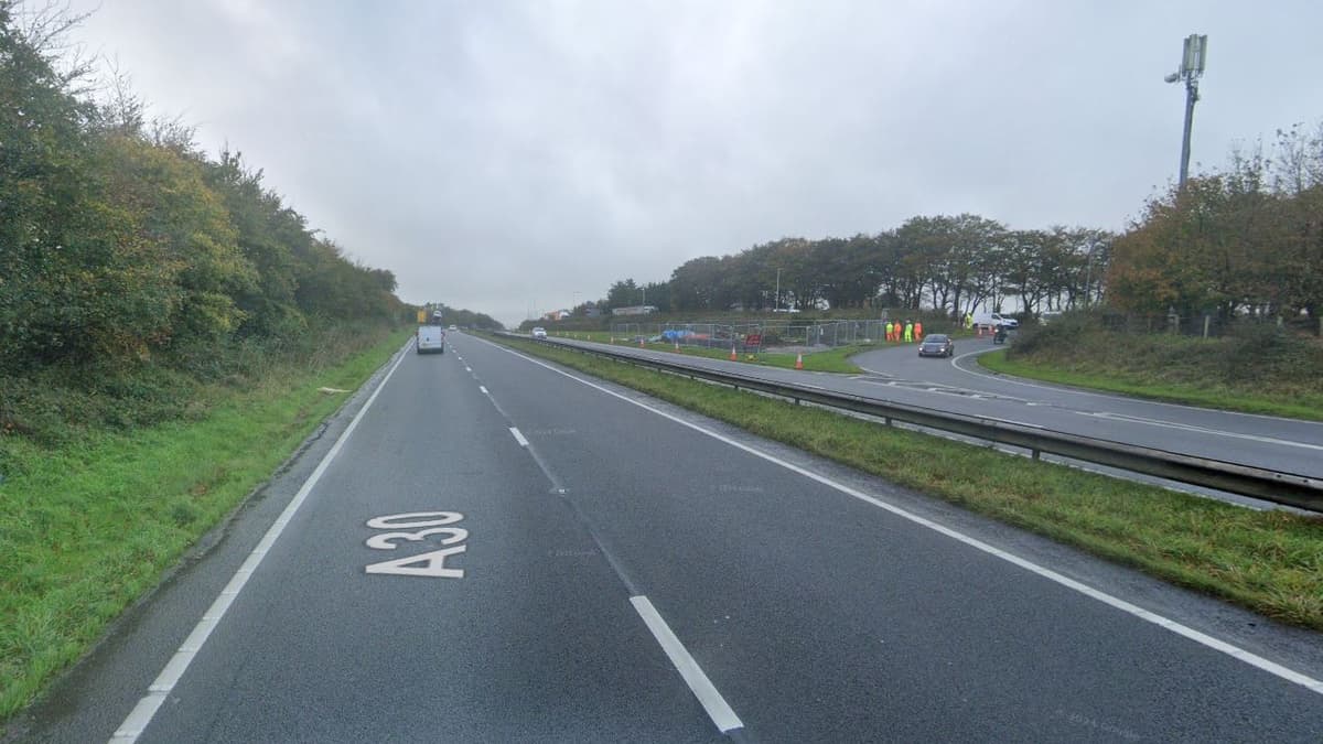 One lane closed and heavy traffic following A30 crash | holsworthy ...