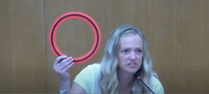 Ban on sale of flying plastic rings in Cornwall supported by council ...