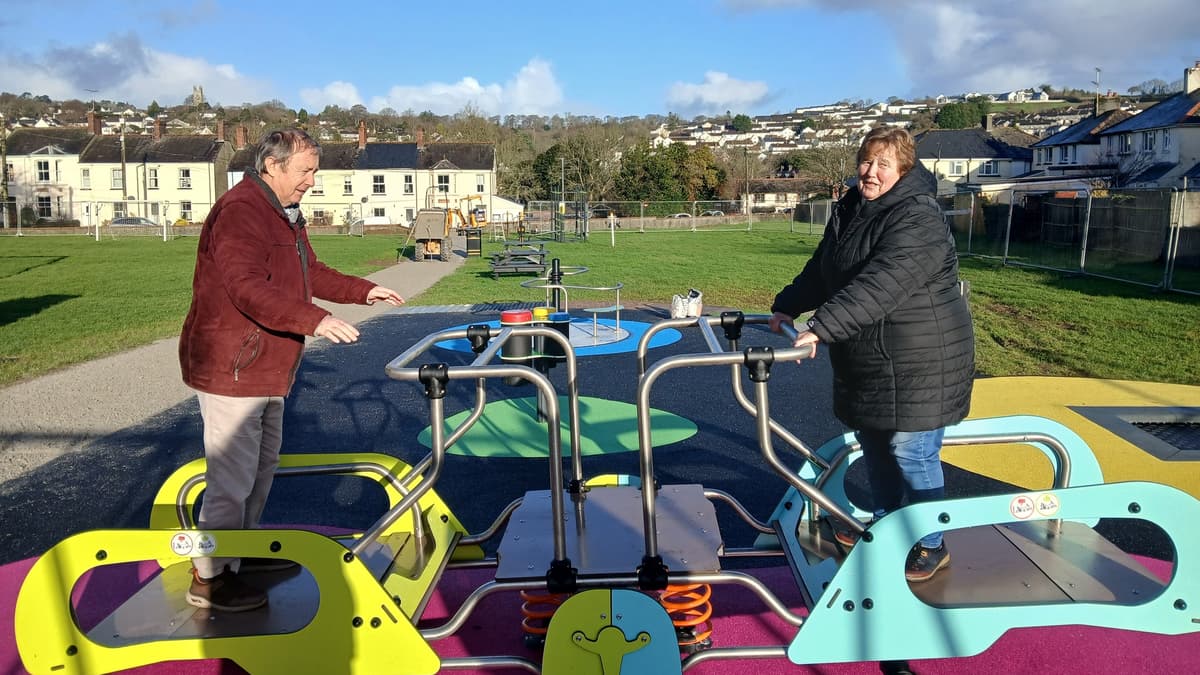 Play park regenerated after three years without equipment | holsworthy ...